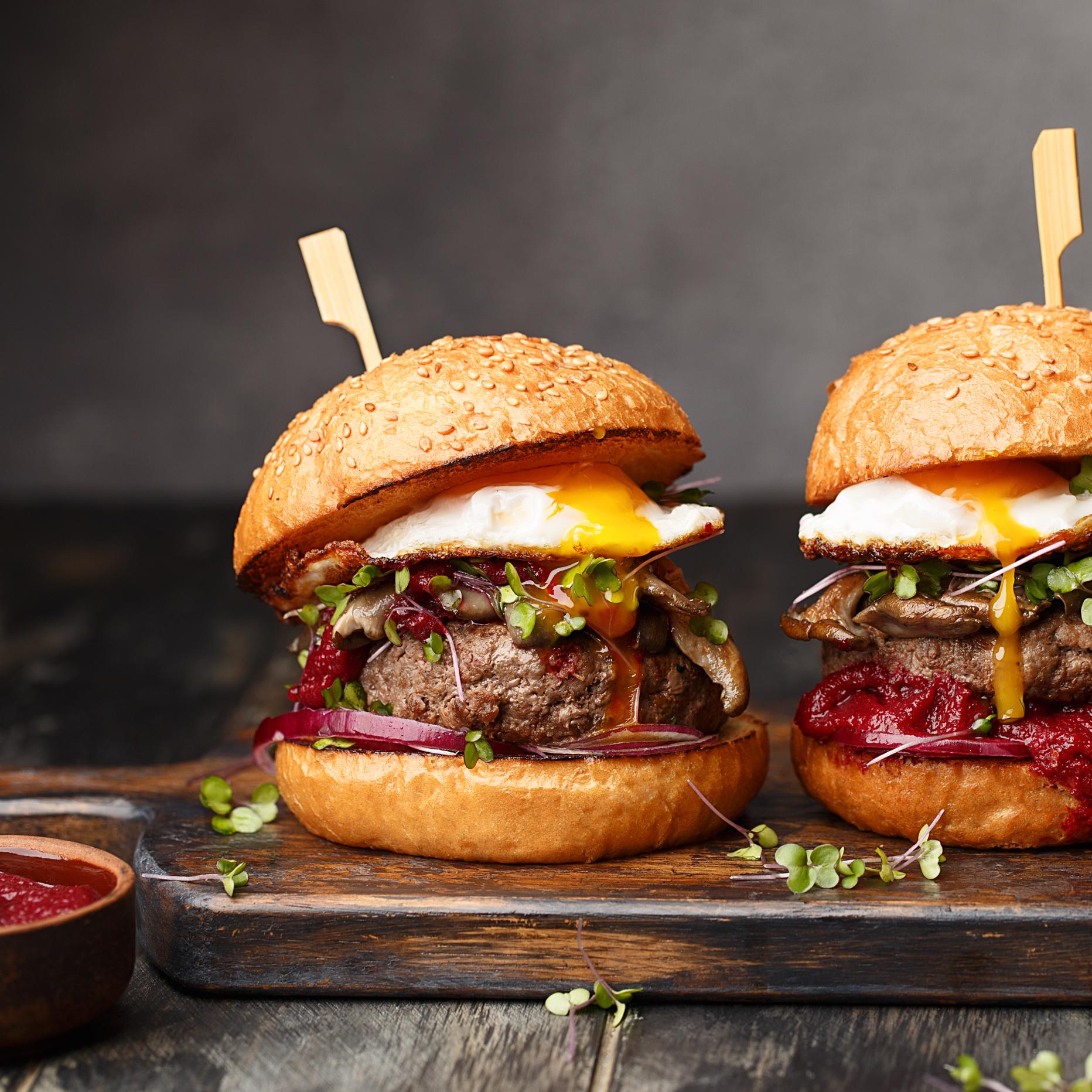 Außergewöhnliche Burger in Wien: wie sie schmecken und wo man sie isst