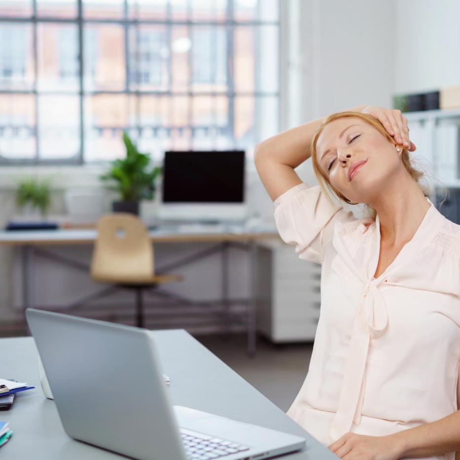 Mach mal Pause! Vier effektive Übungen am Arbeitsplatz